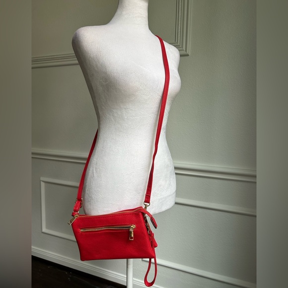 Source Unknown | Bags | Purse Red And Gold Accents Crossbody Bag With ...